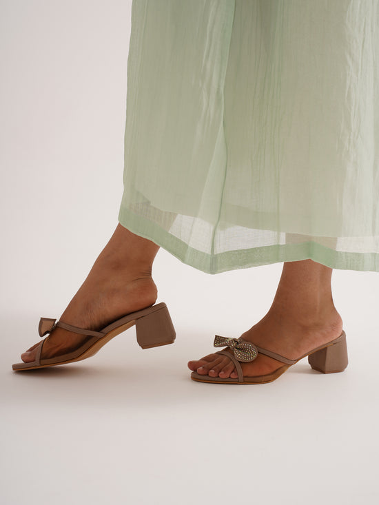 1] Bow Detail Block Heels – JM LOOKS